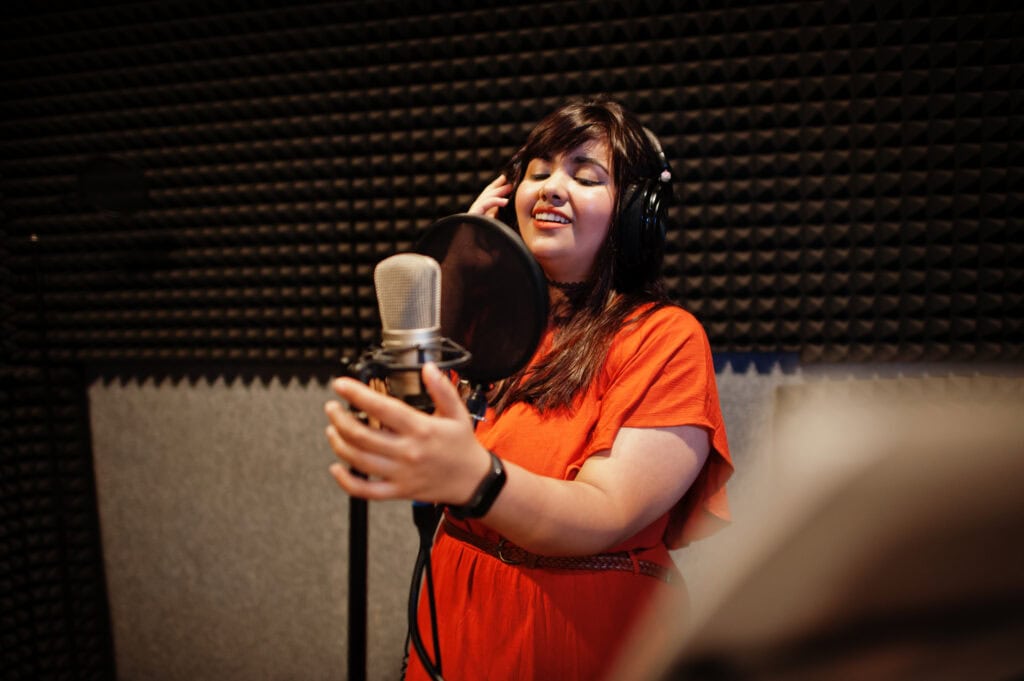 The Power of Voiceovers: Enhance Your Radio Commercials