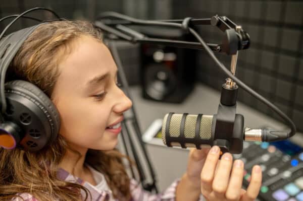 Creating an Effective Radio Commercial Script: Tips and Best Practices